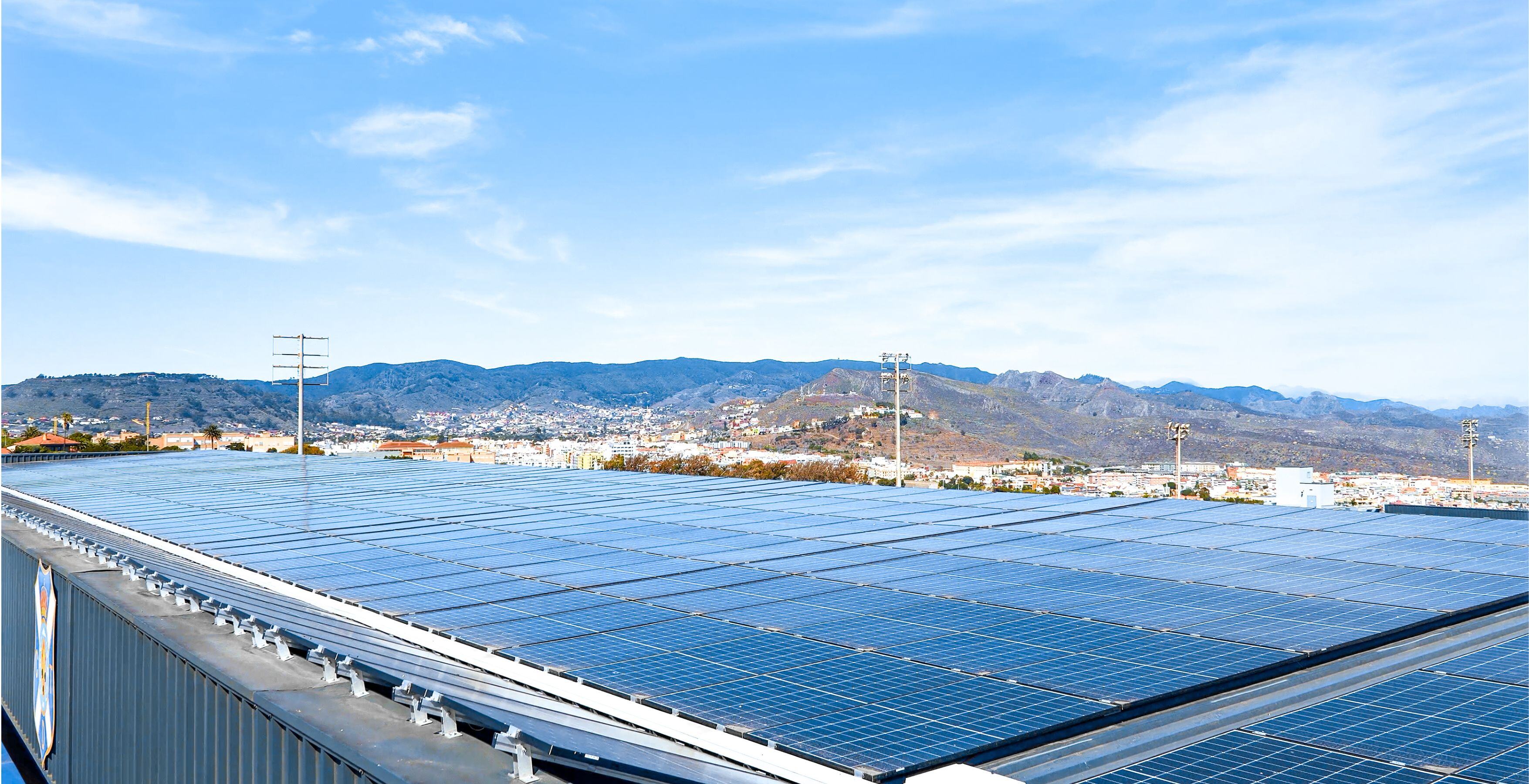 SAJ CHS2 Hybrid Energy Storage System | C&I energy storage Solutions